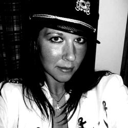 Discover the Alluring World of Erryn on OnlyFans