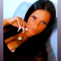 Discover the Enchanting World of Andreia Leal on OnlyFans