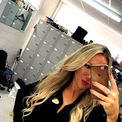 Explore the Unique World of Molly Lee on OnlyFans